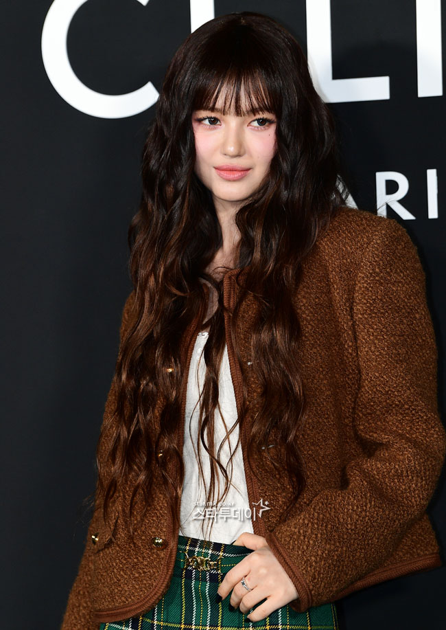 CELINE首尔清潭洞旗舰店开业，众多明星现身活动